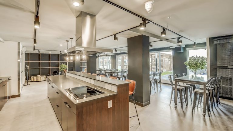 Aria University District